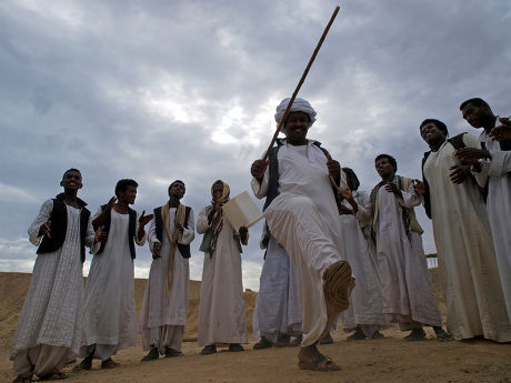 73 Native african women dance Stock Pictures, Editorial Images and ...