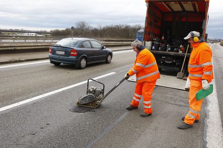 66 Fixing streets Stock Pictures, Editorial Images and Stock Photos ...