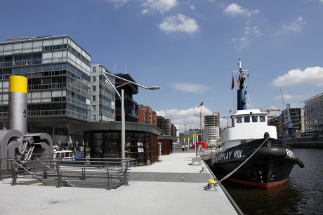 7 Area of pontoons Stock Pictures, Editorial Images and Stock Photos ...