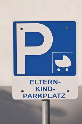 Eltern Kind Parkplatz