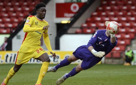 Richard Odonnell Pushes Ball Away Devante Editorial Stock Photo - Stock ...