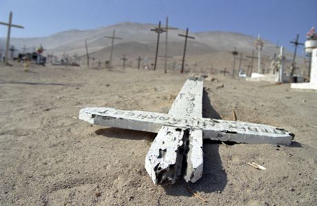 46 Crosses over graves Stock Pictures, Editorial Images and Stock ...