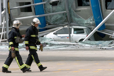 COLLAPSE OF PART OF TERMINAL 2E AT CHARLES DE GAULLE AIRPORT, PARIS ...