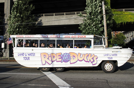 37 Excursion buses Stock Pictures, Editorial Images and Stock Photos ...