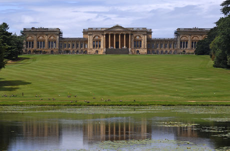 Stowe Landscape Gardens Front Octagon Lake Editorial Stock Photo ...