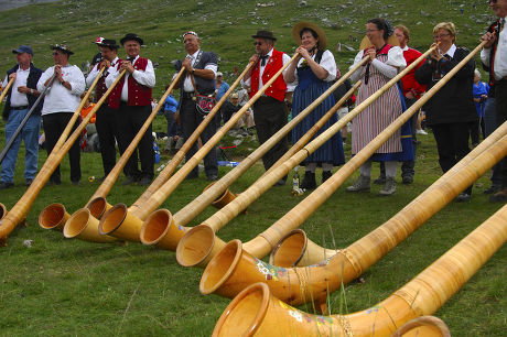 30 Alpenhorn blowers Stock Pictures, Editorial Images and Stock Photos ...