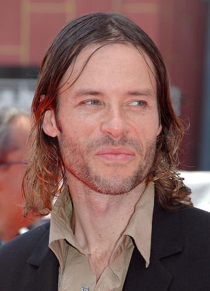 'TWO BROTHERS' FILM PREMIERE, LOS ANGELES, AMERICA - 12 JUN 2004 Stock ...