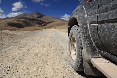 10 Dusty paths Stock Pictures, Editorial Images and Stock Photos ...