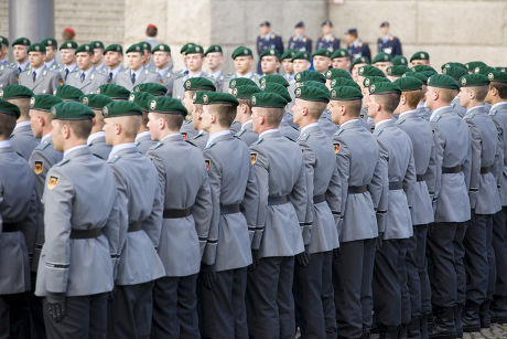 69 German soldiers parade in berlin Stock Pictures, Editorial Images ...