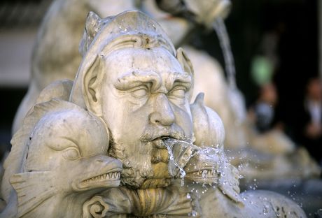 Fountain Sculpture Sea Creature Fish Fontana Editorial Stock Photo ...