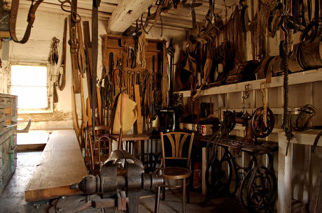 54 Workbenches Stock Pictures, Editorial Images and Stock Photos ...