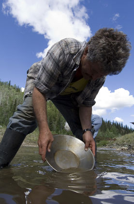 Man Gold Panning On Gold Bottom Editorial Stock Photo - Stock Image ...