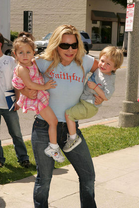 Taylor Dayne Daughter Astaria Son Levi Editorial Stock Photo - Stock ...
