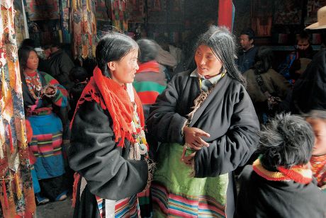 47 Chinese native dress Stock Pictures, Editorial Images and Stock ...