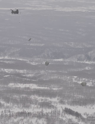 12 Chinook jump Stock Pictures, Editorial Images and Stock Photos ...