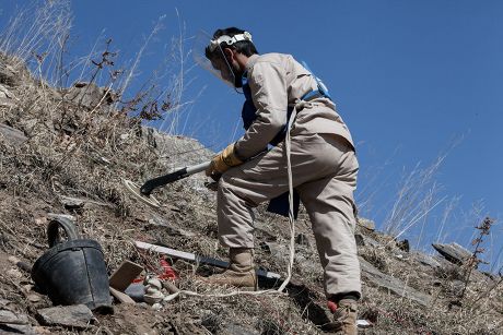 84 Detecting mines Stock Pictures, Editorial Images and Stock Photos ...