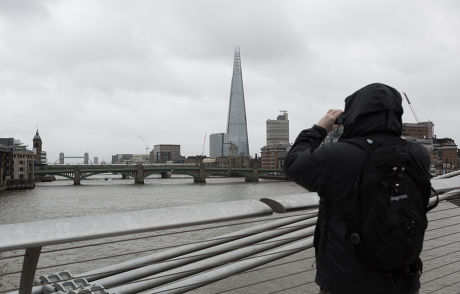 __COUNT__ Wet and windy weather, London, Britain - 29 Mar 2015 Stock ...