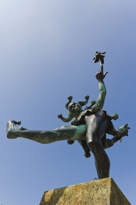 Jester Statue By James Butler Henley Editorial Stock Photo - Stock ...