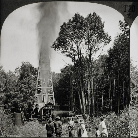 43 Oil well tower Stock Pictures, Editorial Images and Stock Photos ...