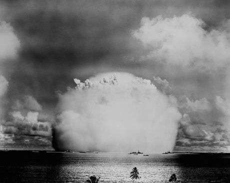 45 Hydrogen bomb explosion Stock Pictures, Editorial Images and Stock ...