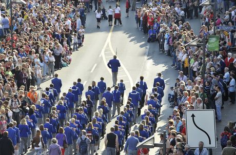 48 Marching lock step Stock Pictures, Editorial Images and Stock Photos ...