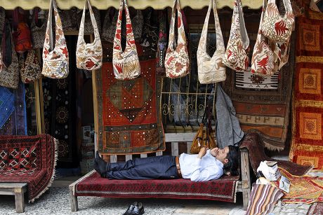 76 Selling rugs Stock Pictures, Editorial Images and Stock Photos ...