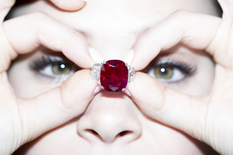 Superb Extremely Rare Sunrise Ruby 2559carat Editorial Stock Photo ...