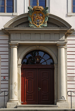 29 Courts entrance gate Stock Pictures, Editorial Images and Stock ...