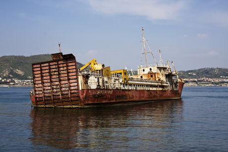 40 Cargo junk Stock Pictures, Editorial Images and Stock Photos ...