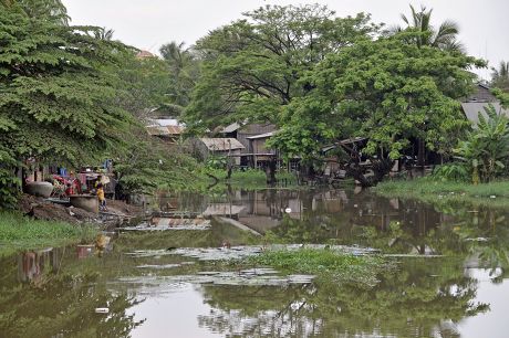 Pile Dwellings Slums Siem Reap Cambodia Editorial Stock Photo - Stock ...