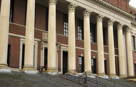Harry Elkins Widener Memorial Library Harvard Editorial Stock Photo ...