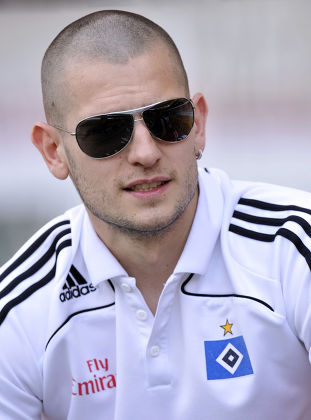 78 Sun footballer footballers player football Stock Pictures, Editorial ...