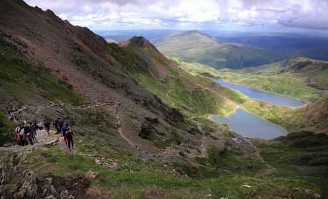 Hikers Walk Pyg Track Path Summit Editorial Stock Photo - Stock Image ...