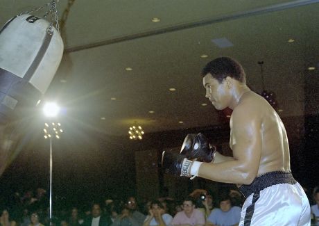 Heavyweight Champion Muhammad Ali Hits Bag Editorial Stock Photo ...