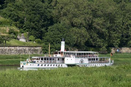 68 Paddle wheel ship Stock Pictures, Editorial Images and Stock Photos ...