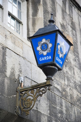 17 Garda logo Stock Pictures, Editorial Images and Stock Photos ...