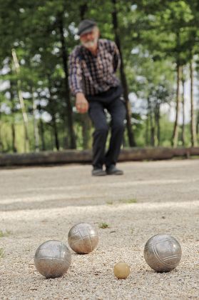 28 Boules player Stock Pictures, Editorial Images and Stock Photos ...