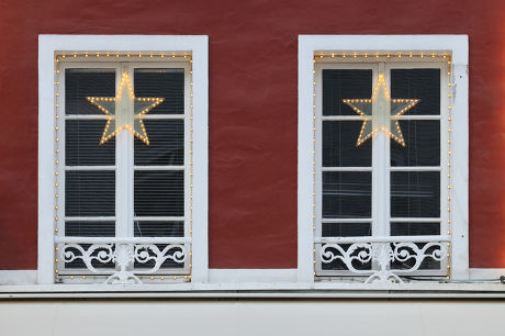 62 Crown glass windows Stock Pictures, Editorial Images and Stock ...
