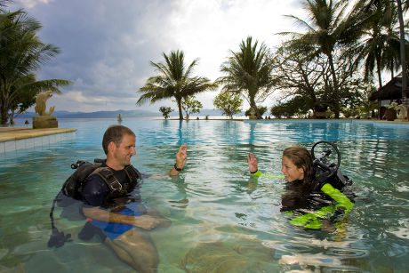 Scuba Diving Teacher Giving Girl Lesson Editorial Stock Photo - Stock ...