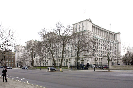 MINISTRY BUILDINGS, LONDON, BRITAIN - AUG 2004 Stock Pictures ...