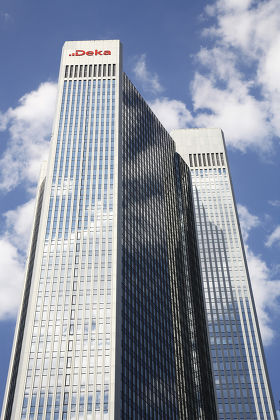 Deka Investment Company Sparkasse Office Tower Editorial Stock Photo ...