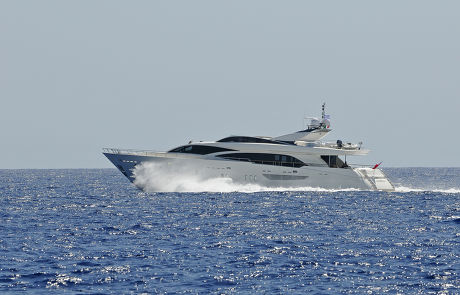75 Fast motor boats Stock Pictures, Editorial Images and Stock Photos ...