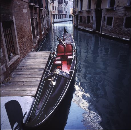 Gondola Venice Italy Editorial Stock Photo - Stock Image | Shutterstock