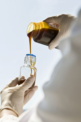 20 Decanting Stock Pictures, Editorial Images and Stock Photos ...