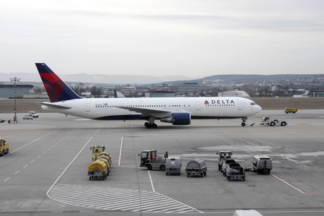 48 Boeing 767 300er Stock Pictures, Editorial Images and Stock Photos ...