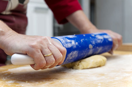 18 Using rolling pin Stock Pictures, Editorial Images and Stock Photos ...