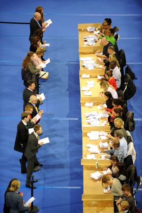Votes Counted Glasgow Count Uk Parliamentary Editorial Stock Photo ...