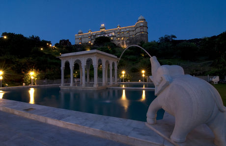 Karni Fort Bambora Palace Hotel Rajasthan Editorial Stock Photo - Stock ...