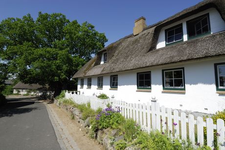 Rural Idyll Thatched Cottages Thatched Houses Editorial Stock Photo ...