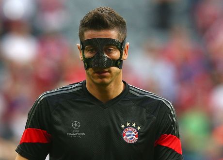 Robert Lewandowski Bayern Munich Warms Wearing Editorial Stock Photo ...
